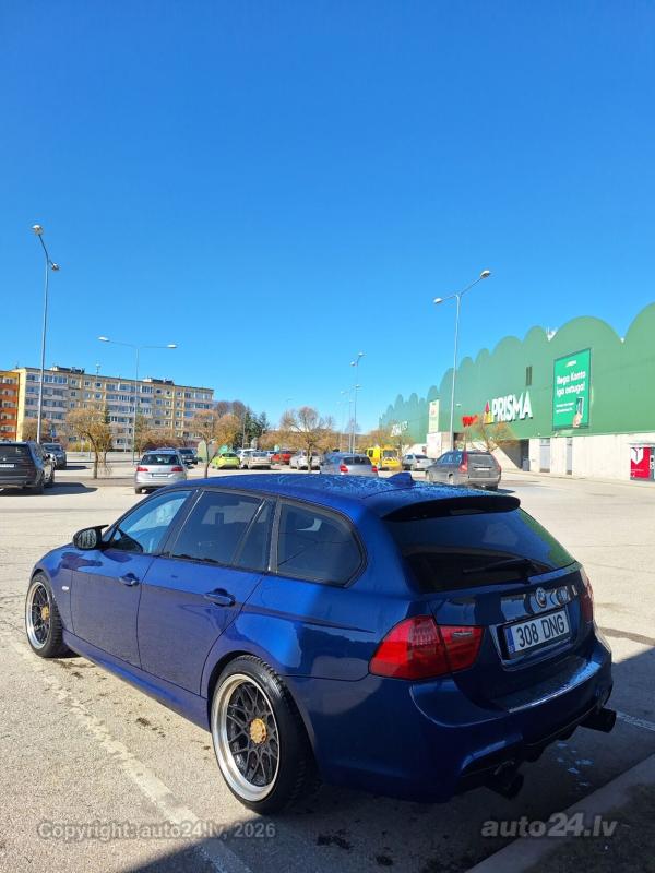 Zils BMW 3 Series 2009 Tallina, ar dzinēja tilpumu 2.00 L un nobraukumu 303 tūkst. km par 5500 €, foto 2 vietnē AUTOMOTO.COM.LV