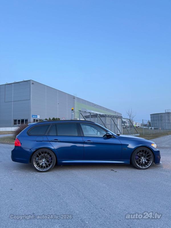 Blue BMW 3 Series 2010 in Tallinn, with an engine capacity of 3.00 L and mileage of 391 thousand km for 9800 €, photo 5 on AUTOMOTO.COM.LV