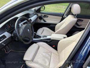 Zils BMW 3 Series 2011 Tallina, ar dzinēja tilpumu 3.00 L un nobraukumu 363 tūkst. km par 7990 €, foto 10 vietnē AUTOMOTO.COM.LV