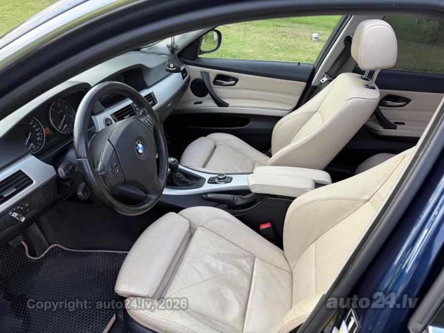 Zils BMW 3 Series 2011 Tallina, ar dzinēja tilpumu 3.00 L un nobraukumu 363 tūkst. km par 7990 €, foto 10 vietnē AUTOMOTO.COM.LV
