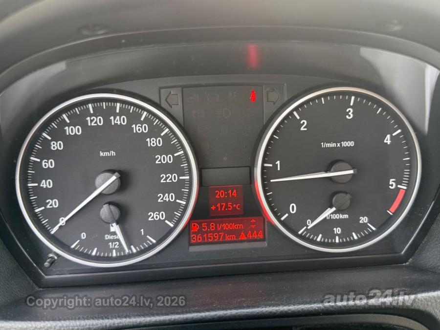 Zils BMW 3 Series 2011 Tallina, ar dzinēja tilpumu 3.00 L un nobraukumu 363 tūkst. km par 7990 €, foto 16 vietnē AUTOMOTO.COM.LV