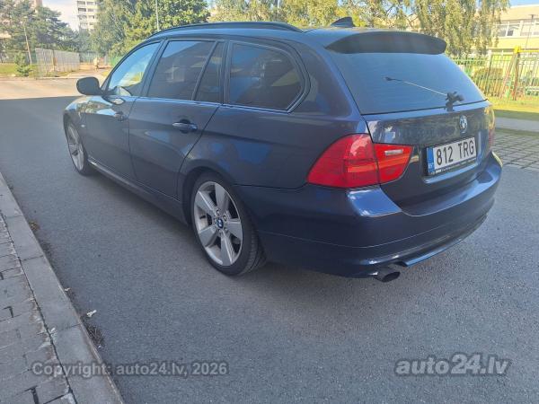 Zils BMW 3 Series 2011 Tallina, ar dzinēja tilpumu 2.00 L un nobraukumu 300 tūkst. km par 5490 €, foto 2 vietnē AUTOMOTO.COM.LV