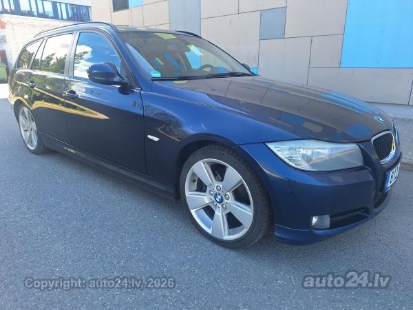 Zils BMW 3 Series 2011 Tallina, ar dzinēja tilpumu 2.00 L un nobraukumu 300 tūkst. km par 5490 €, foto 4 vietnē AUTOMOTO.COM.LV