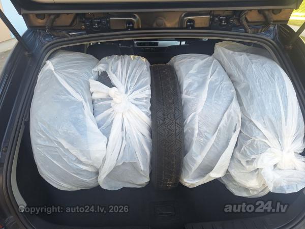 Zils BMW 3 Series 2011 Tallina, ar dzinēja tilpumu 2.00 L un nobraukumu 300 tūkst. km par 5490 €, foto 7 vietnē AUTOMOTO.COM.LV