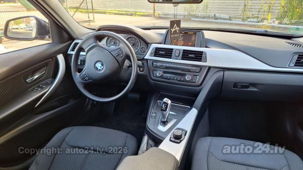 BMW 3 Series 2012 in Tallinn on AUTOMOTO.COM.LV Blue BMW 3 Series 2012 in Tallinn, with an engine capacity of 2.00 L and mileage of 261 thousand km for 7499 €, photo 8 on AUTOMOTO.COM.LV