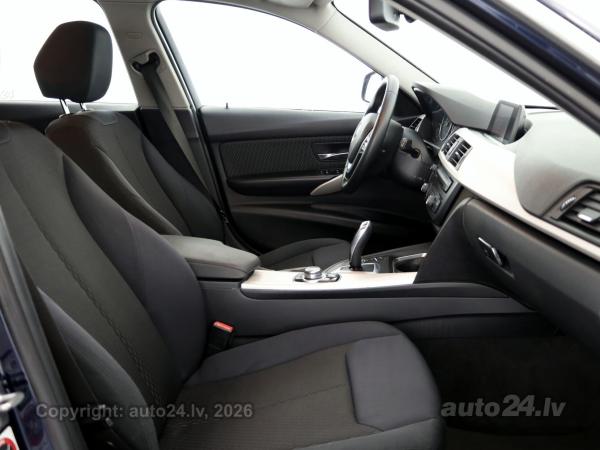 Zils BMW 3 Series 2013 Tallina, ar dzinēja tilpumu 2.00 L un nobraukumu 322 tūkst. km par 6499 €, foto 6 vietnē AUTOMOTO.COM.LV