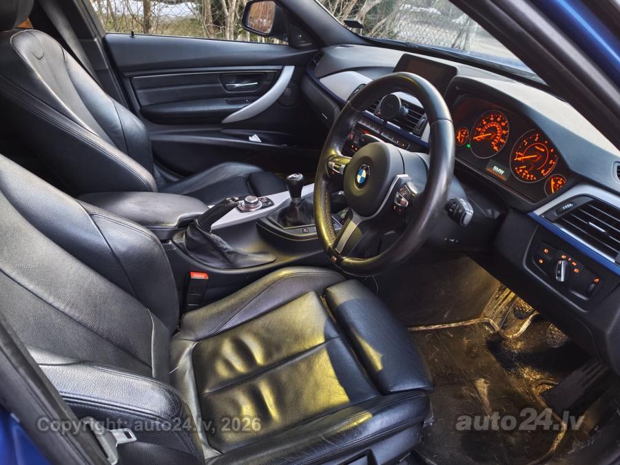 Zils BMW 3 Series 2015 Tallina, ar dzinēja tilpumu 2.00 L un nobraukumu 0 tūkst. km par 8000 €, foto 5 vietnē AUTOMOTO.COM.LV
