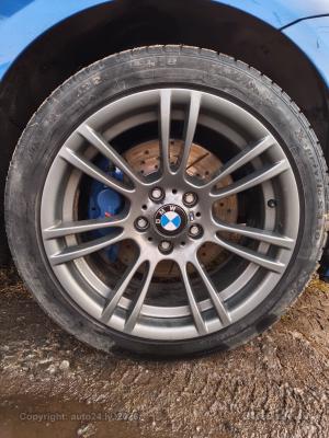 Zils BMW 3 Series 2015 Tallina, ar dzinēja tilpumu 2.00 L un nobraukumu 0 tūkst. km par 8000 €, foto 9 vietnē AUTOMOTO.COM.LV