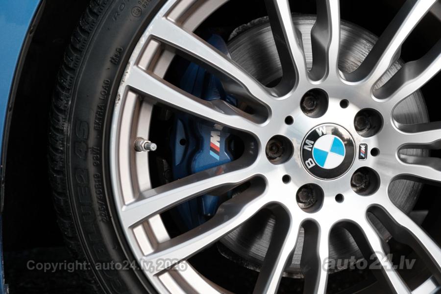 Blue BMW 3 Series 2015 in Tartu, with an engine capacity of 2.00 L and mileage of 242 thousand km for 14950 €, photo 12 on AUTOMOTO.COM.LV
