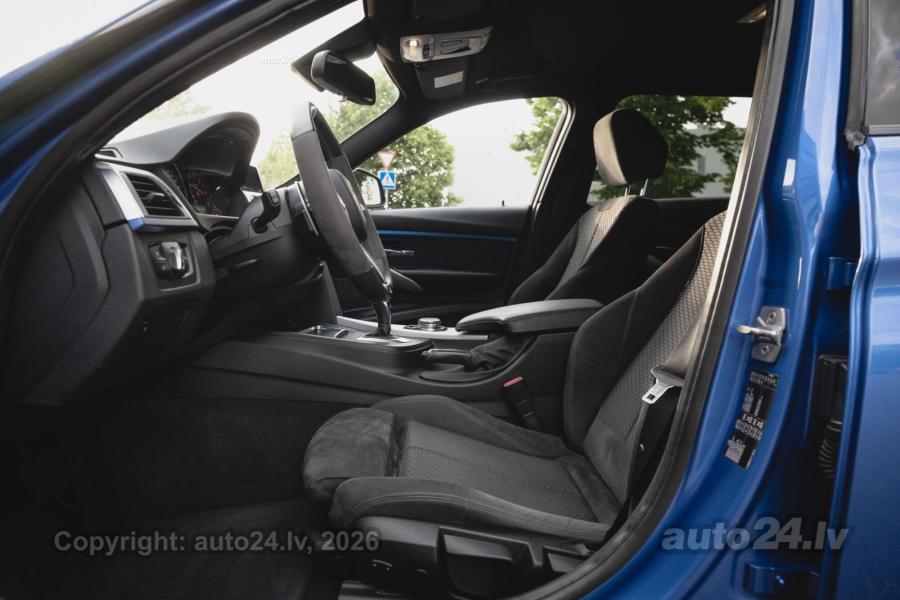 Blue BMW 3 Series 2015 in Tartu, with an engine capacity of 2.00 L and mileage of 242 thousand km for 14950 €, photo 14 on AUTOMOTO.COM.LV
