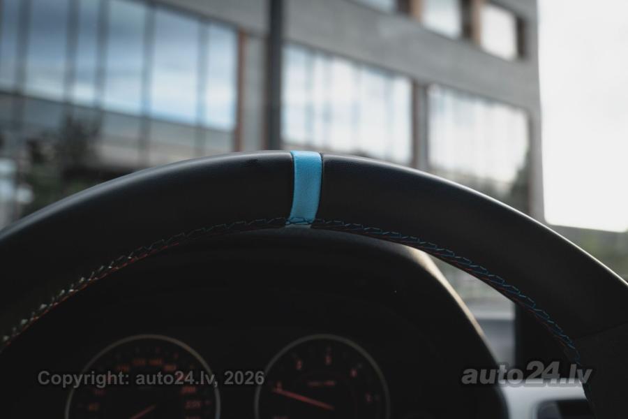Blue BMW 3 Series 2015 in Tartu, with an engine capacity of 2.00 L and mileage of 242 thousand km for 14950 €, photo 19 on AUTOMOTO.COM.LV