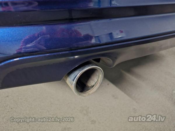 Zils BMW 3 Series 2018 Bauska, ar dzinēja tilpumu 2.00 L un nobraukumu 320 tūkst. km par 9600 €, foto 11 vietnē AUTOMOTO.COM.LV