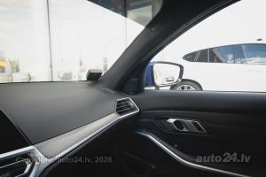 Blue BMW 3 Series 2019 in Tartu, with an engine capacity of 2.00 L and mileage of 186 thousand km for 23900 €, photo 22 on AUTOMOTO.COM.LV