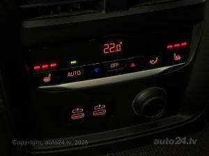 Blue BMW 3 Series 2019 in Parnu, with an engine capacity of 2.00 L and mileage of 186 thousand km for 25900 €, photo 21 on AUTOMOTO.COM.LV