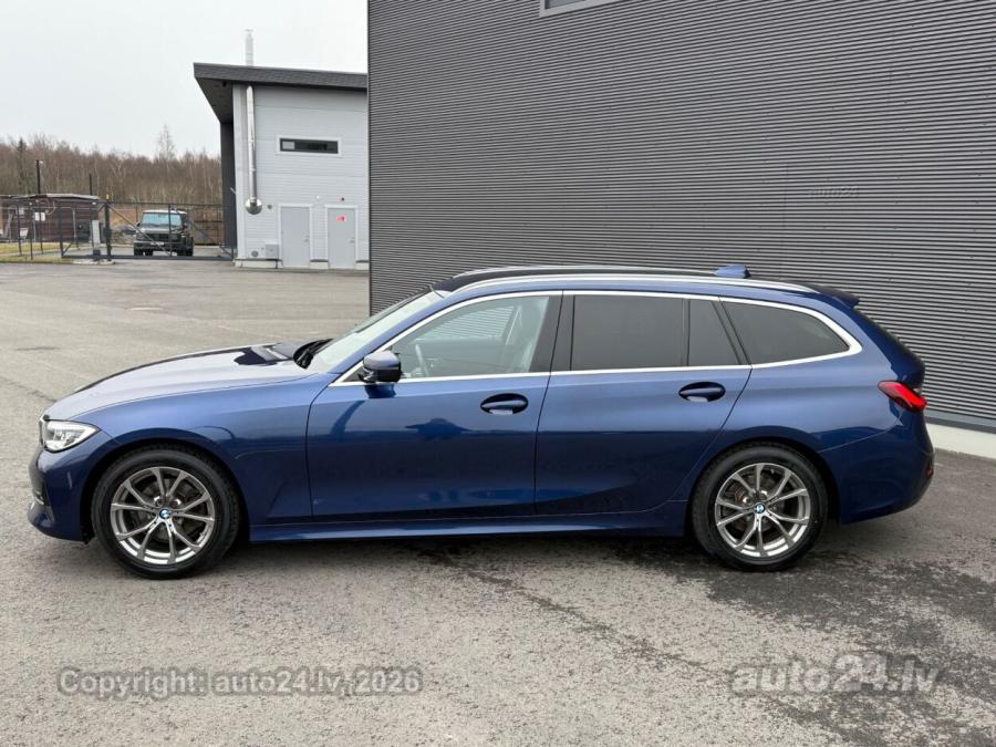 Blue BMW 3 Series 2020 in Tallinn, with an engine capacity of 2.00 L and mileage of 193 thousand km for 21990 €, photo 2 on AUTOMOTO.COM.LV