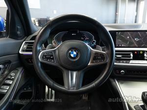 Zils BMW 3 Series 2020 Tallina, ar dzinēja tilpumu 2.00 L un nobraukumu 160 tūkst. km par 29490 €, foto 8 vietnē AUTOMOTO.COM.LV