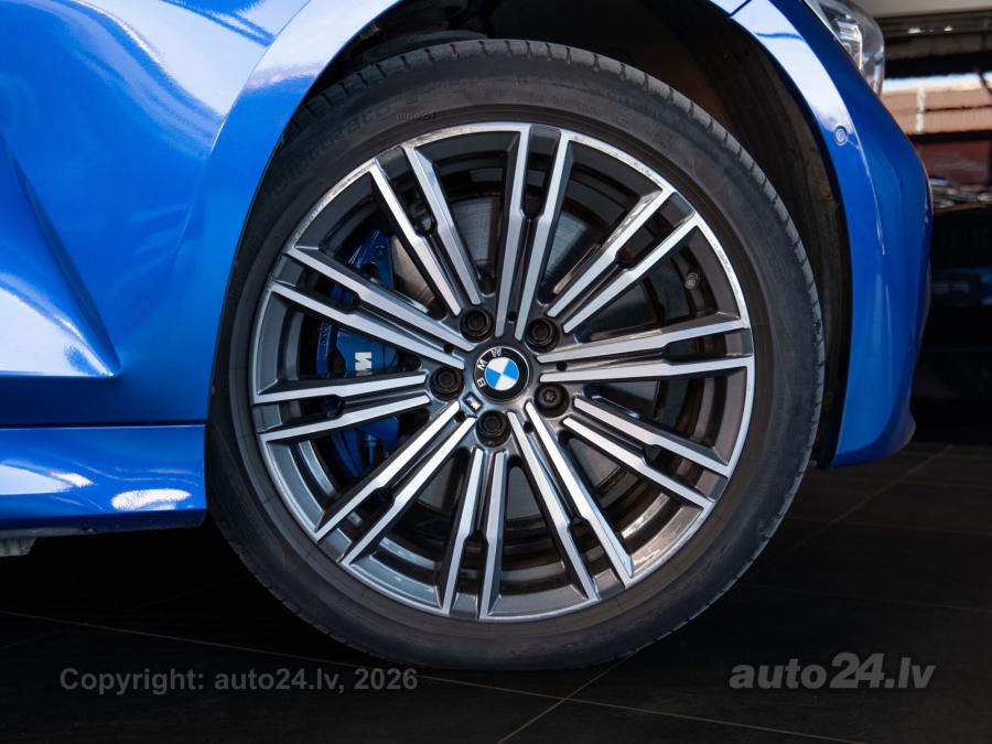 Zils BMW 3 Series 2020 Tallina, ar dzinēja tilpumu 2.00 L un nobraukumu 160 tūkst. km par 29490 €, foto 15 vietnē AUTOMOTO.COM.LV