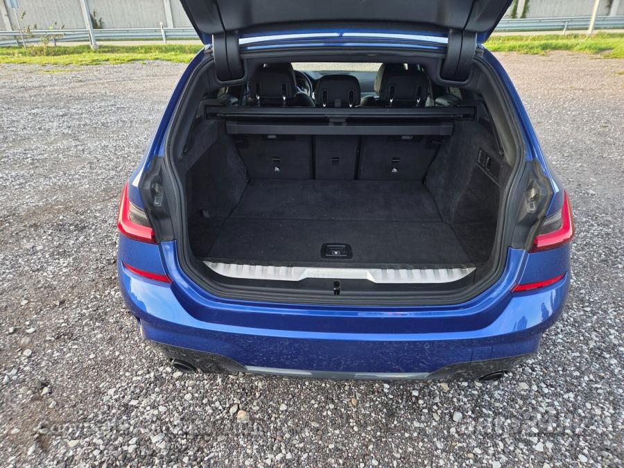 Blue BMW 3 Series 2020 in Tallinn, with an engine capacity of 2.00 L and mileage of 165 thousand km for 24990 €, photo 18 on AUTOMOTO.COM.LV
