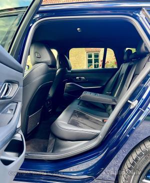 Blue BMW 3 Series 2021 in Tallinn, with an engine capacity of 3.00 L and mileage of 81 thousand km for 31900 €, photo 16 on AUTOMOTO.COM.LV