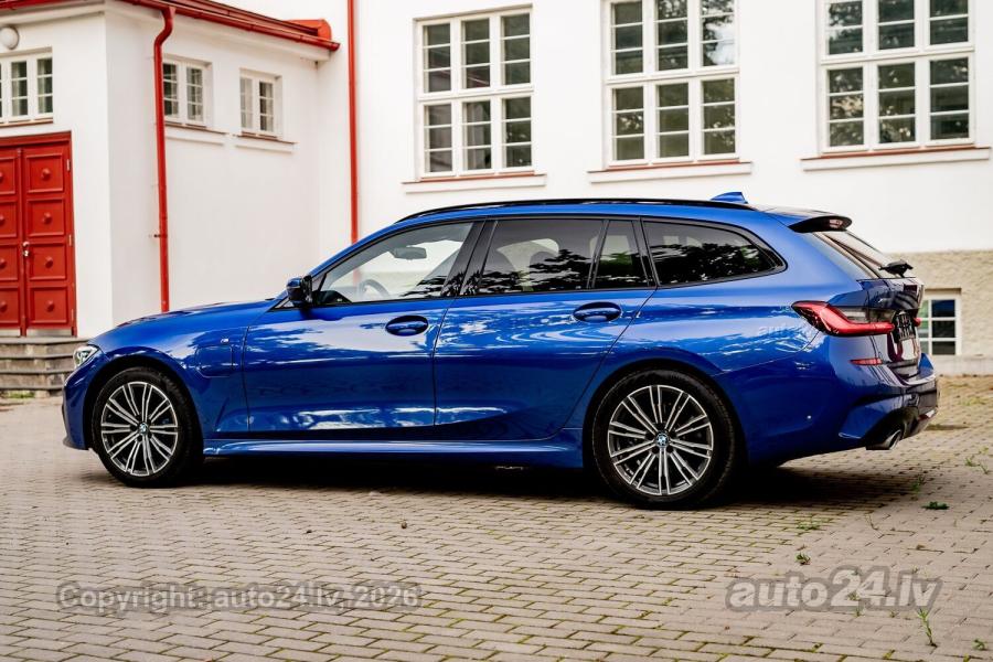 Zils BMW 3 Series 2021 Tallina, ar dzinēja tilpumu 2.00 L un nobraukumu 128 tūkst. km par 27600 €, foto 7 vietnē AUTOMOTO.COM.LV
