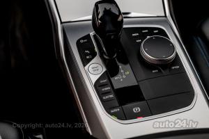 Zils BMW 3 Series 2021 Tallina, ar dzinēja tilpumu 2.00 L un nobraukumu 128 tūkst. km par 27600 €, foto 24 vietnē AUTOMOTO.COM.LV