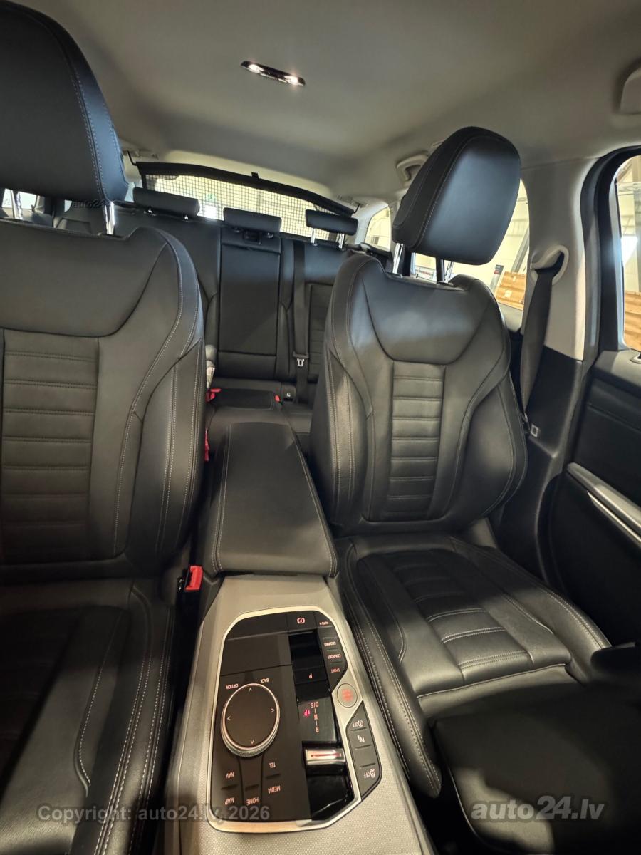 Zils BMW 3 Series 2022 Tallina, ar dzinēja tilpumu 2.00 L un nobraukumu 80 tūkst. km par 32800 €, foto 16 vietnē AUTOMOTO.COM.LV