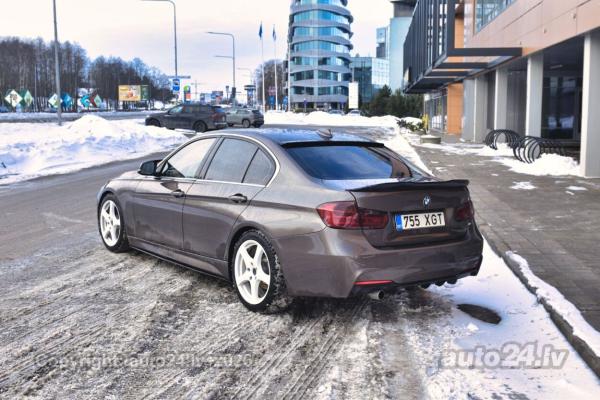 Brūns BMW 3 Series 2013 Tallina, ar dzinēja tilpumu 2.00 L un nobraukumu 295 tūkst. km par 9900 €, foto 3 vietnē AUTOMOTO.COM.LV