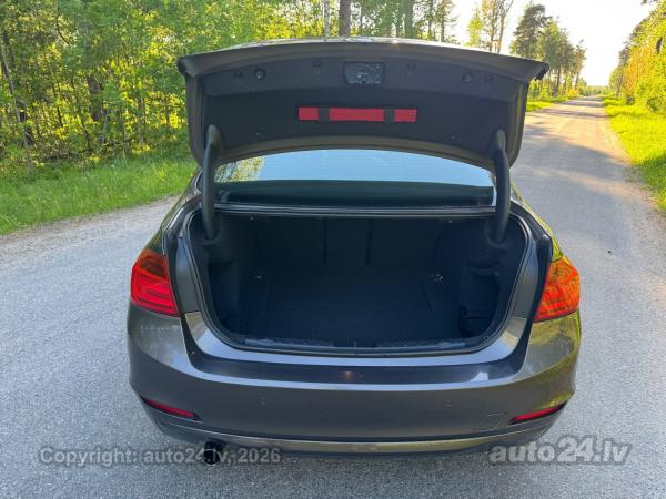 Brown BMW 3 Series 2013 in Parnu, with an engine capacity of 2.00 L and mileage of 147 thousand km for 14990 €, photo 7 on AUTOMOTO.COM.LV