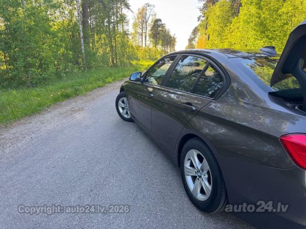 Brown BMW 3 Series 2013 in Parnu, with an engine capacity of 2.00 L and mileage of 147 thousand km for 14990 €, photo 8 on AUTOMOTO.COM.LV