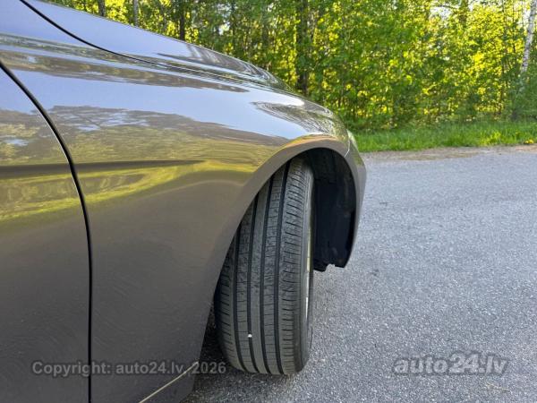 Brown BMW 3 Series 2013 in Parnu, with an engine capacity of 2.00 L and mileage of 147 thousand km for 14990 €, photo 9 on AUTOMOTO.COM.LV