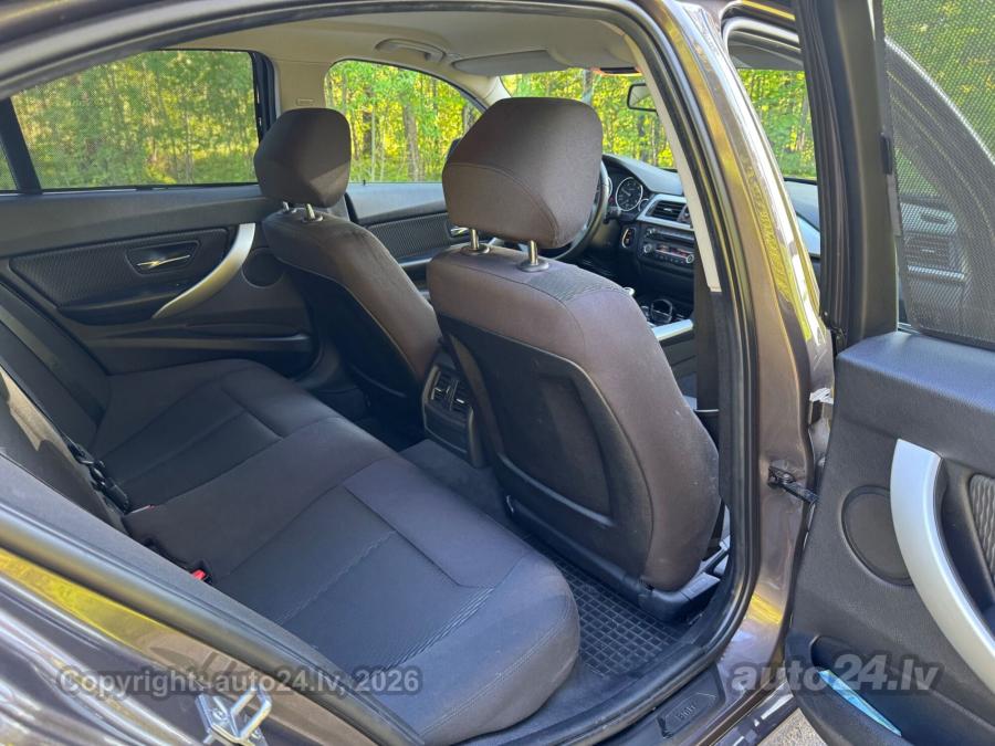 Brown BMW 3 Series 2013 in Parnu, with an engine capacity of 2.00 L and mileage of 147 thousand km for 14990 €, photo 17 on AUTOMOTO.COM.LV