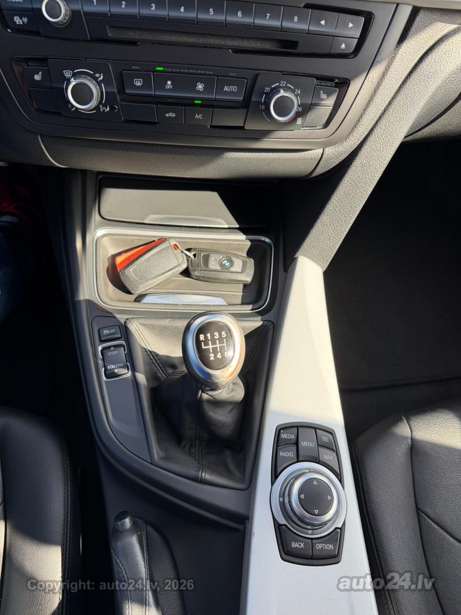 Brown BMW 3 Series 2013 in Tartu, with an engine capacity of 1.60 L and mileage of 307 thousand km for 9900 €, photo 20 on AUTOMOTO.COM.LV