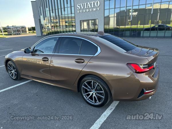 Brūns BMW 3 Series 2019 Tallina, ar dzinēja tilpumu 2.00 L un nobraukumu 93 tūkst. km par 34500 €, foto 3 vietnē AUTOMOTO.COM.LV