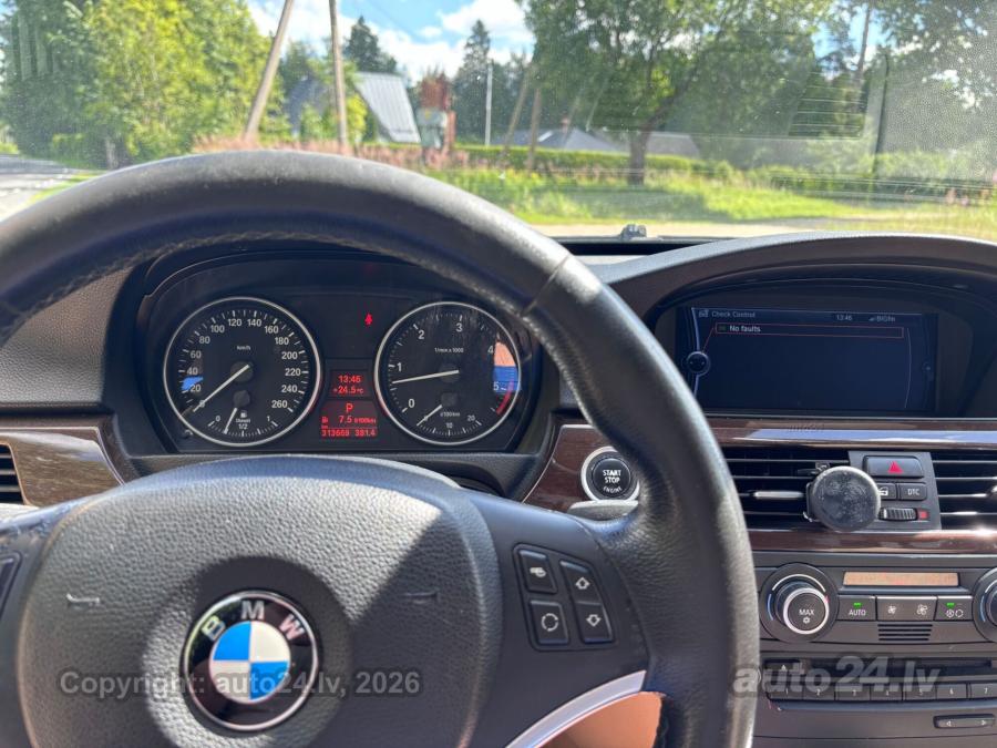 Brown BMW 3 Series 2009 in Tallinn, with an engine capacity of 3.00 L and mileage of 314 thousand km for 6799 €, photo 8 on AUTOMOTO.COM.LV