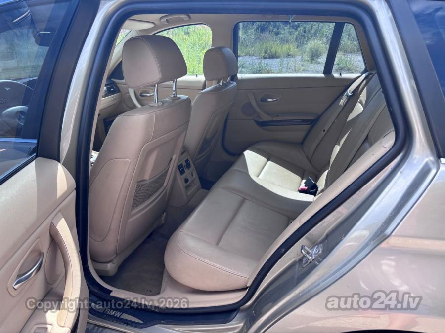 Brown BMW 3 Series 2009 in Tallinn, with an engine capacity of 3.00 L and mileage of 314 thousand km for 6799 €, photo 13 on AUTOMOTO.COM.LV