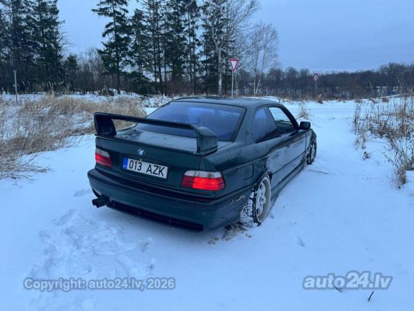 Green BMW 3 Series 1992 in Tallinn, with an engine capacity of 2.93 L and mileage of 410 thousand km for 5000 €, photo 4 on AUTOMOTO.COM.LV