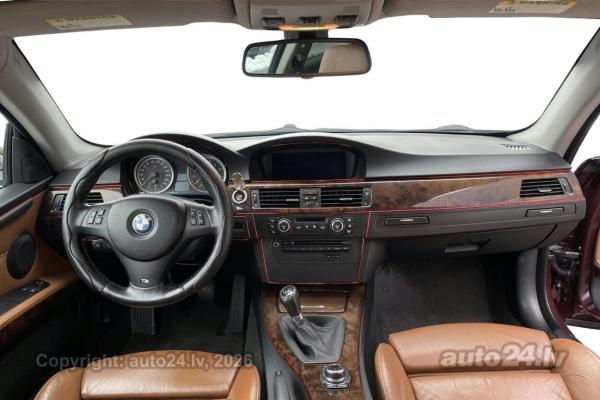 Zaļš BMW 3 Series 2009 Tallina, ar dzinēja tilpumu 3.00 L un nobraukumu 182 tūkst. km par 8900 €, foto 4 vietnē AUTOMOTO.COM.LV
