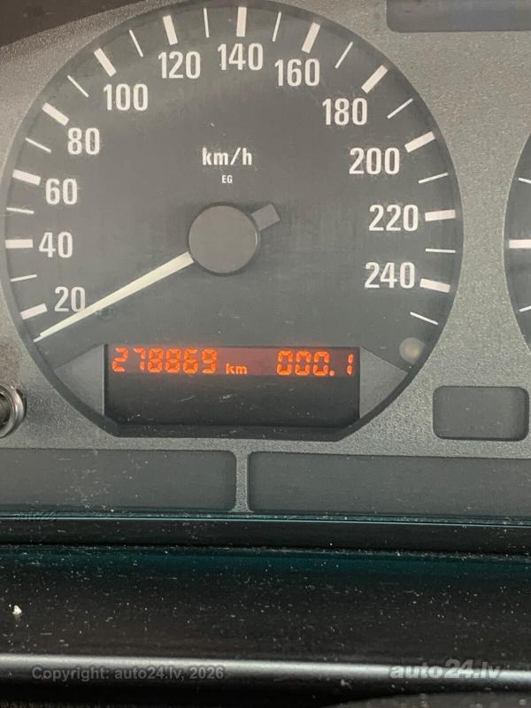 Zaļš BMW 3 Series 1998 Tartu, ar dzinēja tilpumu 1.90 L un nobraukumu 270 tūkst. km par 1700 €, foto 10 vietnē AUTOMOTO.COM.LV