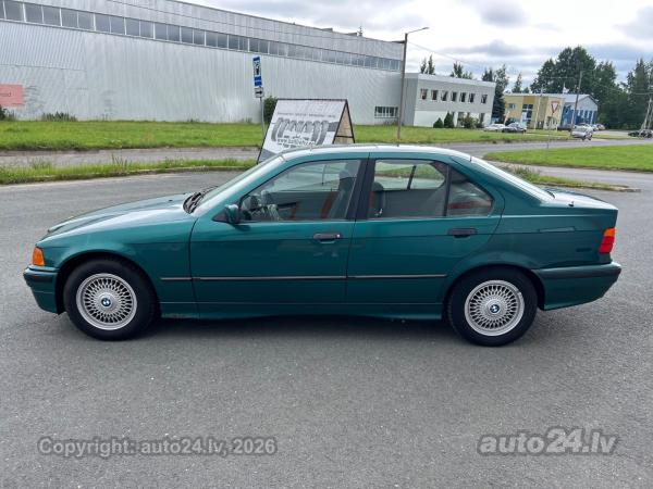 Green BMW 3 Series 1992 in Tartu, with an engine capacity of 1.60 L and mileage of 215 thousand km for 2200 €, photo 8 on AUTOMOTO.COM.LV