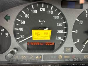 Zaļš BMW 3 Series 1992 Tartu, ar dzinēja tilpumu 1.60 L un nobraukumu 215 tūkst. km par 2200 €, foto 27 vietnē AUTOMOTO.COM.LV