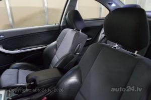 Pelēks BMW 3 Series 2002 Tallina, ar dzinēja tilpumu 2.20 L un nobraukumu 215 tūkst. km par 6900 €, foto 10 vietnē AUTOMOTO.COM.LV