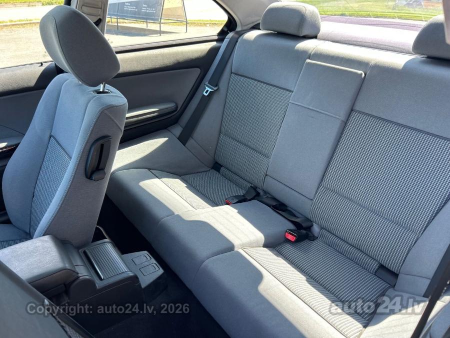 Pelēks BMW 3 Series 2003 Tartu, ar dzinēja tilpumu 2.00 L un nobraukumu 191 tūkst. km par 3300 €, foto 18 vietnē AUTOMOTO.COM.LV