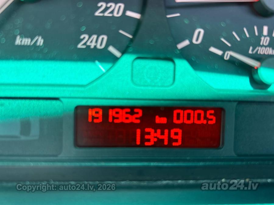 Pelēks BMW 3 Series 2003 Tartu, ar dzinēja tilpumu 2.00 L un nobraukumu 191 tūkst. km par 3300 €, foto 21 vietnē AUTOMOTO.COM.LV