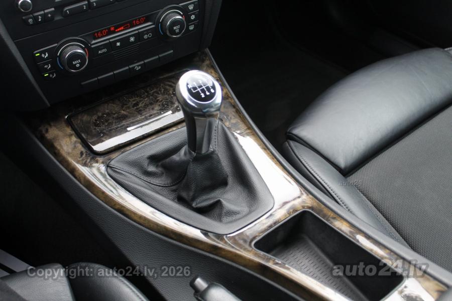 Grey BMW 3 Series 2006 in Tallinn, with an engine capacity of 3.00 L and mileage of 230 thousand km for 6100 €, photo 10 on AUTOMOTO.COM.LV