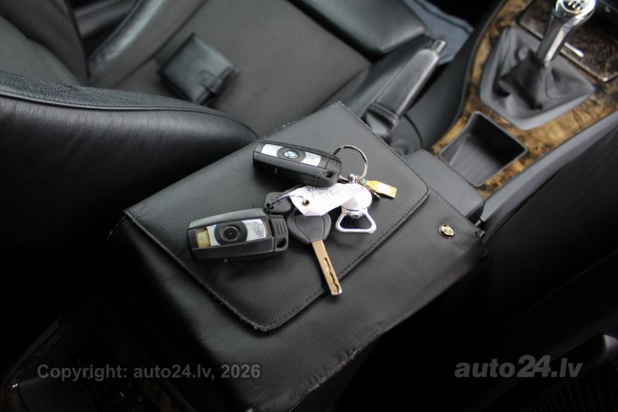 Grey BMW 3 Series 2006 in Tallinn, with an engine capacity of 3.00 L and mileage of 230 thousand km for 6100 €, photo 12 on AUTOMOTO.COM.LV