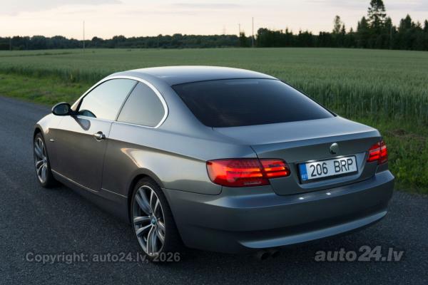 Pelēks BMW 3 Series 2006 Tallina, ar dzinēja tilpumu 2.50 L un nobraukumu 247 tūkst. km par 6950 €, foto 4 vietnē AUTOMOTO.COM.LV