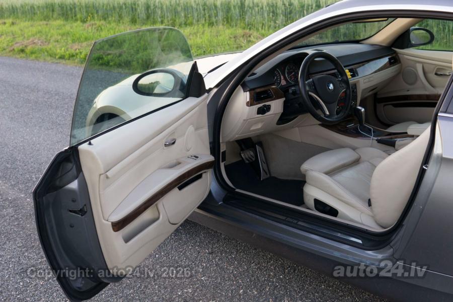 Pelēks BMW 3 Series 2006 Tallina, ar dzinēja tilpumu 2.50 L un nobraukumu 247 tūkst. km par 6950 €, foto 15 vietnē AUTOMOTO.COM.LV