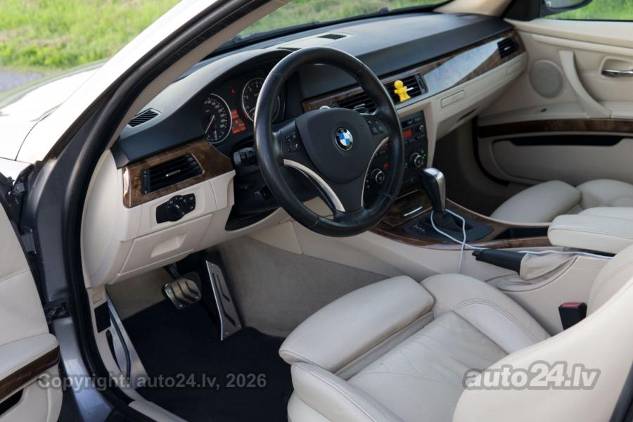 Pelēks BMW 3 Series 2006 Tallina, ar dzinēja tilpumu 2.50 L un nobraukumu 247 tūkst. km par 6950 €, foto 16 vietnē AUTOMOTO.COM.LV