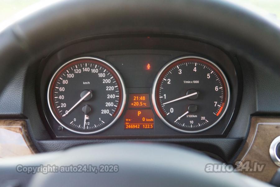 Pelēks BMW 3 Series 2006 Tallina, ar dzinēja tilpumu 2.50 L un nobraukumu 247 tūkst. km par 6950 €, foto 24 vietnē AUTOMOTO.COM.LV