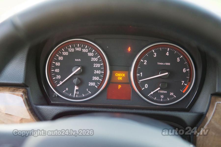 Pelēks BMW 3 Series 2006 Tallina, ar dzinēja tilpumu 2.50 L un nobraukumu 247 tūkst. km par 6950 €, foto 25 vietnē AUTOMOTO.COM.LV